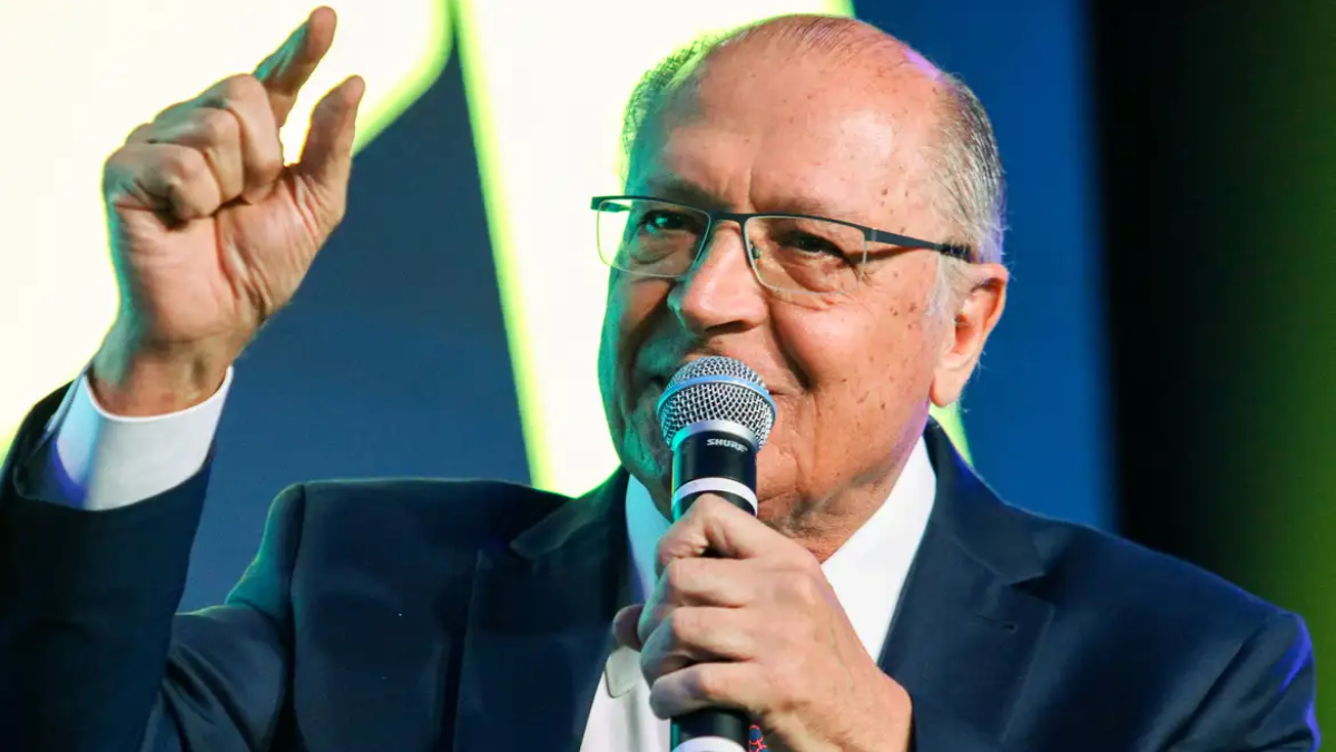 Coca-Cola promete R$ 30 bi no Brasil até 2030 em fábricas e centros de ...