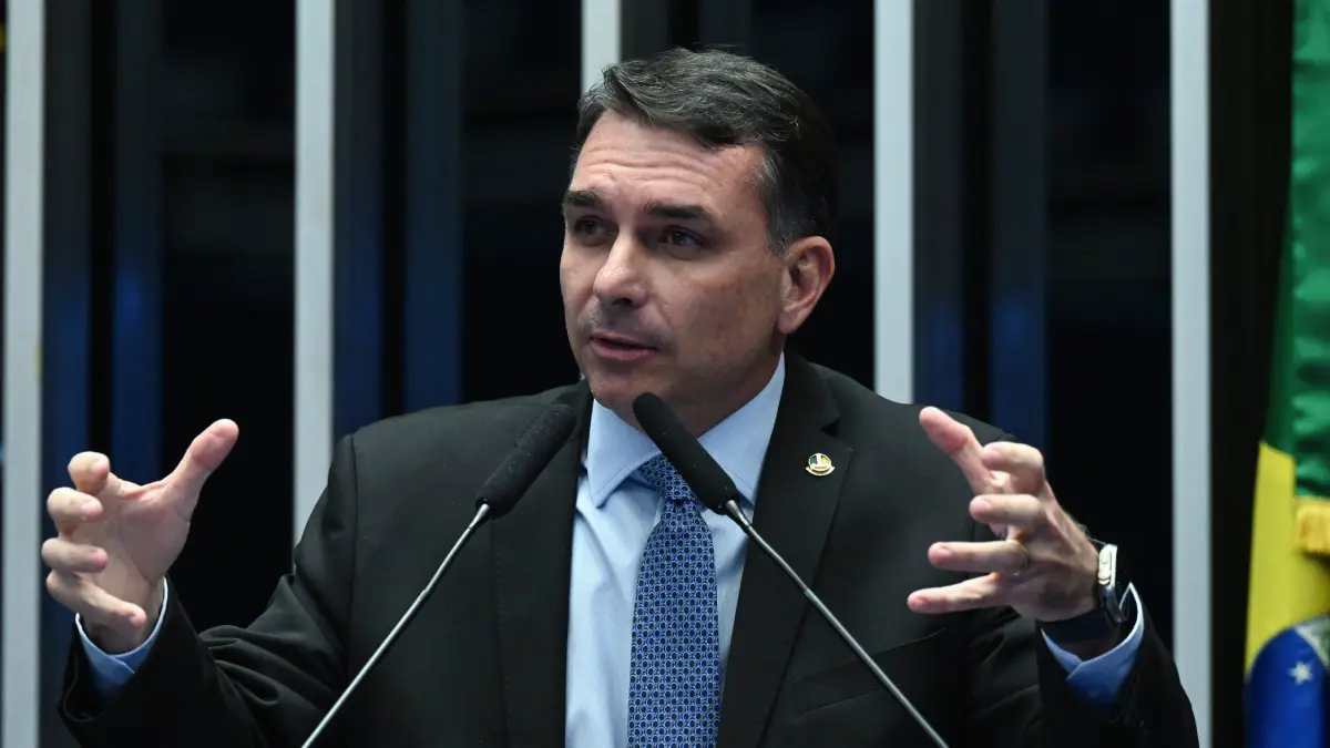 Flávio Bolsonaro reage a impacto no mercado após anúncio de candidatura ...