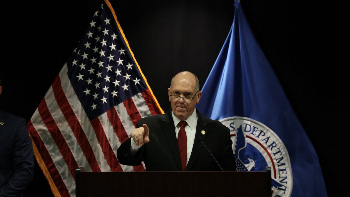 Trump retira 700 agentes do ICE de Minnesota após protestos contra ...