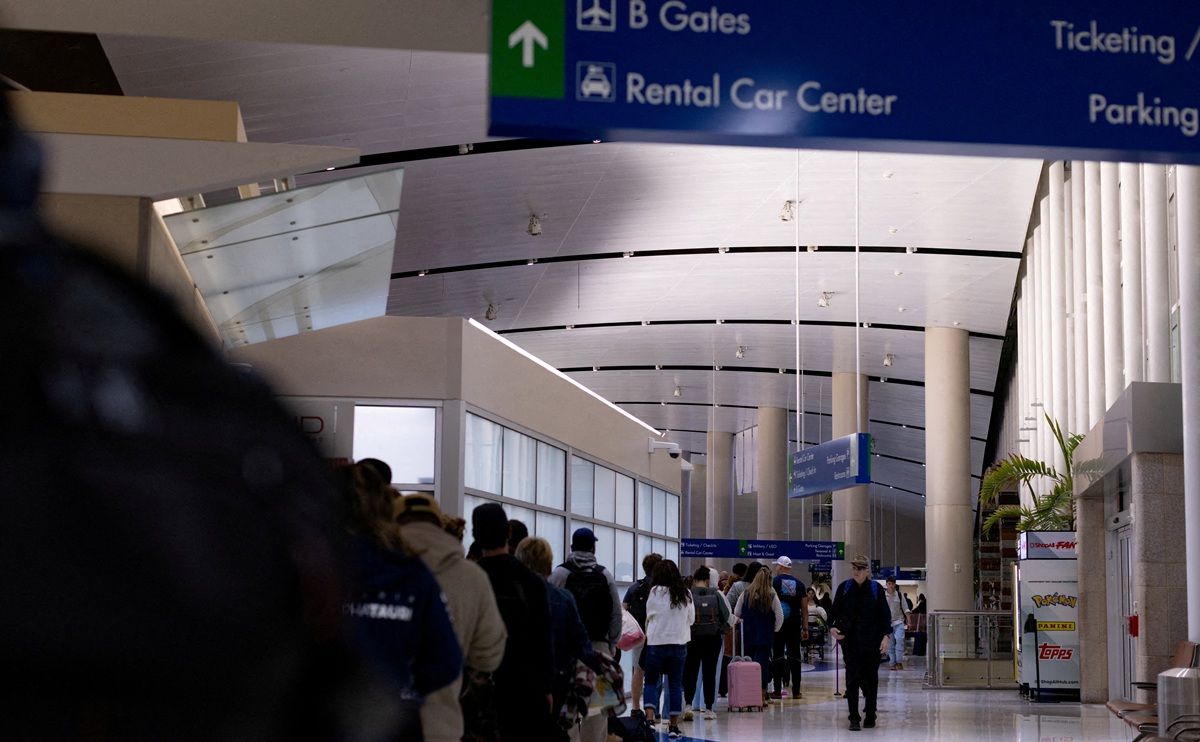 Agentes do ICE começam a atuar em aeroportos dos EUA nesta segunda | TMC