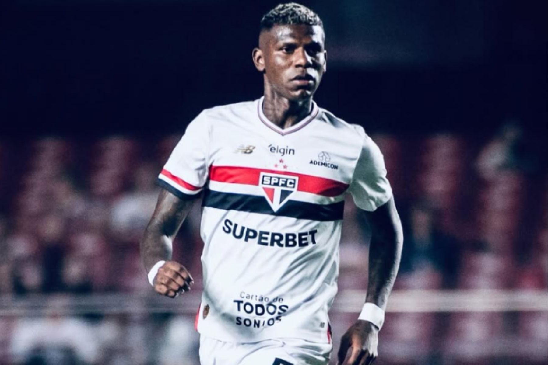 Arboleda não é o único: outros jogadores já "abandonaram" seus times | TMC